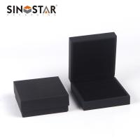 China Single Watch Box Plastic Core Embossing Logo Holds 1 Watch Classic Design for sale