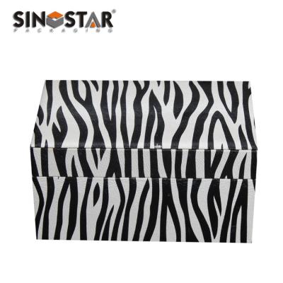 China Custom Embossed Leather Jewelry Box with Velvet Inner 1000 MOQ for sale