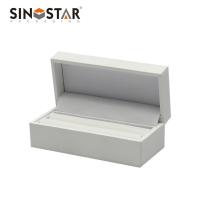 China Handmade Wooden Jewelry Box with Multiple Compartments Inside for sale