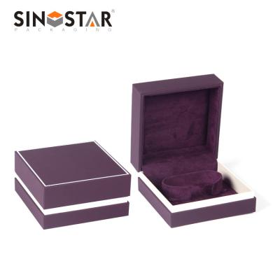 China Custom Plastic Jewelry Box with Velvet Lining 4-6 Piece Capacity OEM for sale