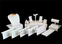 China Custom High End Jewelry Display Busts Stand Set Handmade Recyclable Wooden 157gsm Artpaper for sale