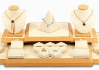 China Recyclable MDF Jewelry Display Bust with Wood Grain Paper 250gsm Custom Logo for sale