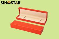 China Custom Kraft Paper Watch Storage Box with Orange PU Leather Twist Design for sale
