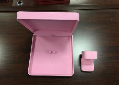 China Custom Pink Velvet Jewelry Box Eco-Friendly Ladies Earring Storage Case 200gsm for sale