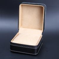 China Custom Logo Leather Watch Storage Box Portable Durable 100pcs MOQ for sale