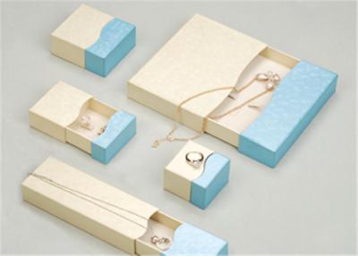 China Custom Kraft Paper Jewelry Box 1200 GSM Cardboard Gift Box with Foam Protection for sale