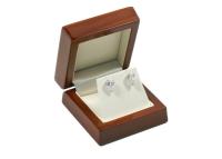 China Custom Antique Wood Jewelry Gift Box 215x160x75mm High Gloss Pendant Bracelet Box for sale