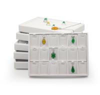 China Custom White PU Faux Leather Jewelry Display Pendant Trays Eco-Friendly 200gsm for sale