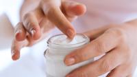China Cosmetic Emulsifiers Distilled Monoglycerides & Glyceryl Monostearate GMS99 for sale