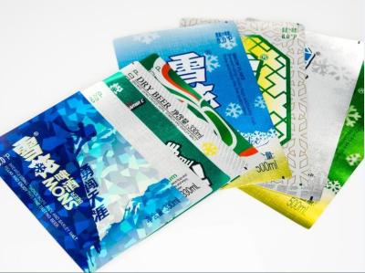 China Full Color Self Adhesive Beer Labels Wet Strength Metalized UV Printing Custom Size for sale