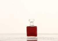 China Custom 200ml to 1000ml Clear Flint Glass Liquor Bottle for Whisky Vodka Tequila with Screw Cap for sale