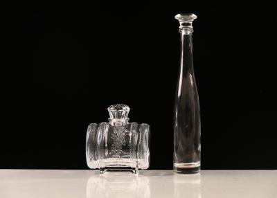 China Wholesale 500ml 750ml Empty Bordeaux Shape Glass Wine Bottle Clear Custom Liquor Bottle for sale