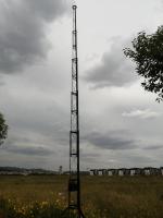 China Portable Winch Up Aluminum Outdoor 70ft Guyed Cell Tower Truss Tower Mast Lightweigh for sale