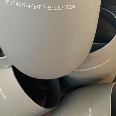 China Quick Delivery Carbon Steel Pipe Fittings - 1/2 Size with Varnish Coating for sale
