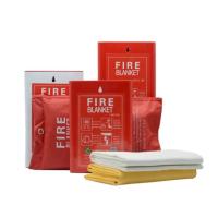 China Glass Fiber Fire Blanket Home Kitchen Fire Size 1*1m 1.2*1.2m Customized for sale