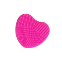 China Heart Shape Silicone Makeup Brush Cleaner 82*74*30mm Custom Silicone Products Beauty Tool for sale