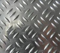 China 5052 Aluminum Diamond Plate Sheet 100mm Silver for Deck Stairs Anti Slip for sale