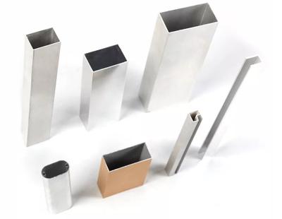 China 6061 Powder Coated Aluminium Square Tube Decorative 40-120um 3-6m for sale