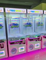 China Playfun Prize Kids Plush Toys  World Claw Customizable Game Machine for sale