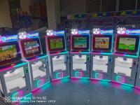 China Children's Entertainment Coin Operated Clamp Clip Gift Vending Game Machine for sale