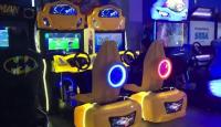 China Coin Operated Simulator 32'' Screen Twins Outrun Arcade Racing Car Game Machine for sale
