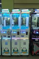 China USA Mini Plush Toy Claw Crane Machine Catch Dolls Claw Machine Toys Prize Game Machine for sale