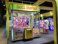 China The Big One Greifer Holland Fun House    Big Child-size Toys   Claw Catch Gifts  Coin Operated Claw  Arcade Machine for sale