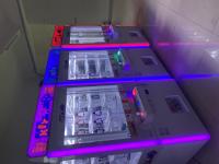 China Flexible Customize 15 Boxes 9 Boxes Led Light Mini Gold Key Master  Big Expensive  Prize Vending Gaming Machine for sale
