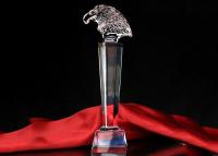 China Specialized Crystal Glass Trophy Eagle Head Design For Business Employee for sale
