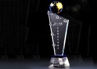 China Sand Blasting Crystal Trophy Cup With Globe Custom Design Accepted for sale