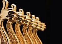 China Resin Material Trophies For School Awards , Thumb Shape Award Cups Trophies for sale