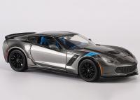 China Zinc Alloy Metal DIY Craft Gifts 1/24 Proportion Car Simulation Model For Kids for sale