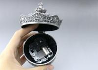 China Tin Alloy Material DIY Craft Gifts , Clockwork Classic Music Box Light Weight for sale