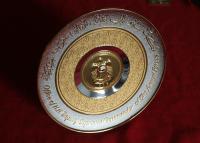 China Alloy Material Arab Cultural Souvenirs / Commemorative Plate With Raised Logo for sale