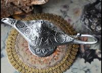 China Polishing / Engraving Metal DIY Craft Gifts Aladdin's Magic Lamp Design For Tourist for sale