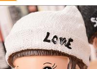 China Wedding Use Resin Decoration Crafts Boy And Girl Cartoon Figures Designed for sale