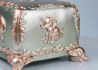 China Custom Pattern Resin Decoration Crafts , 260*160*130mm Household Napkin Box for sale