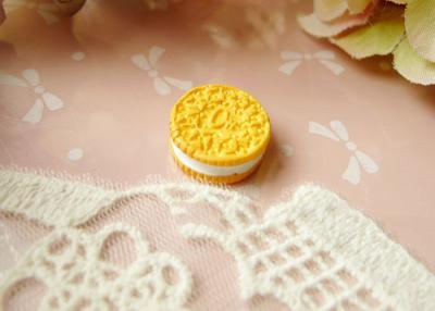 China Poly Resin Simulator Food Adorn Handiwork For Cake Shop Decorations for sale