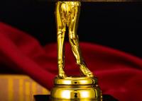China Golf Abstract Figure Design Plastic Gold Trophy Cup For Golf Tournament for sale