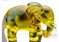 China Amber Colored Glaze Indoor Home Decoration Elephants Figurine Statue 135*80*115mm for sale