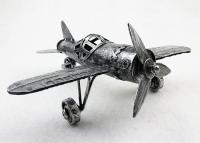 China Fighter Model Metal Decorations Art Crafts Iron Material For Office Desk Decor for sale