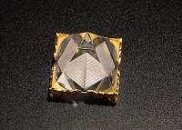 China K9 White Material Crystal Glass Awards Customized Size With Gold Metal Base for sale