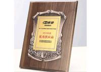 China Memorial Wooden Shield Plaque 930 Gram Custom Design Metal Decoration For Awards for sale
