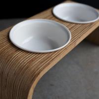 China Custom Elevated Ceramic Dog Bowls Eco Friendly Pet Feeder 5x21.5x8 Inches for sale