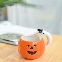 China Ceramic Pumpkin Mug 350ml Halloween Coffee Cup Sustainable Handgrip Design for sale