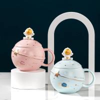 China Wholesale 400ml Ceramic Astronaut Coffee Mug with Lid and Spoon 3D Space Ball Shape for sale