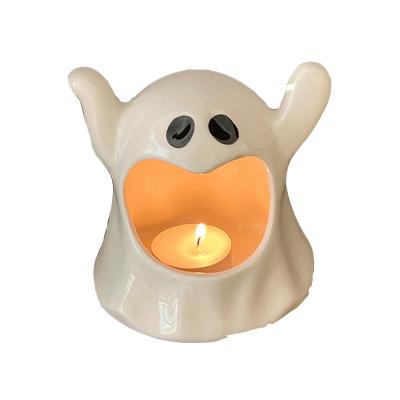 China Small White Ceramic Decorative Pieces Plain Patterned Printed Embossed Carved Design 500 MOQ for sale