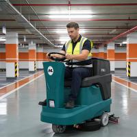 China Drivable Rider Floor Scrubber Machine 90L Recovery Tank Commercial Cleaning for sale