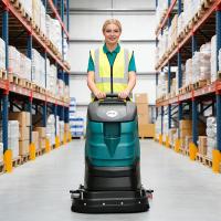 China Heavy Duty Walk Behind Floor Scrubber 660mm Washing Width 830mm Drying Width High Efficiency for sale