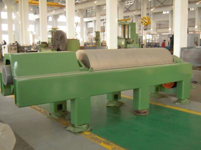 China Scroll Discharge Decanter Centrifuge For Waste Water for sale